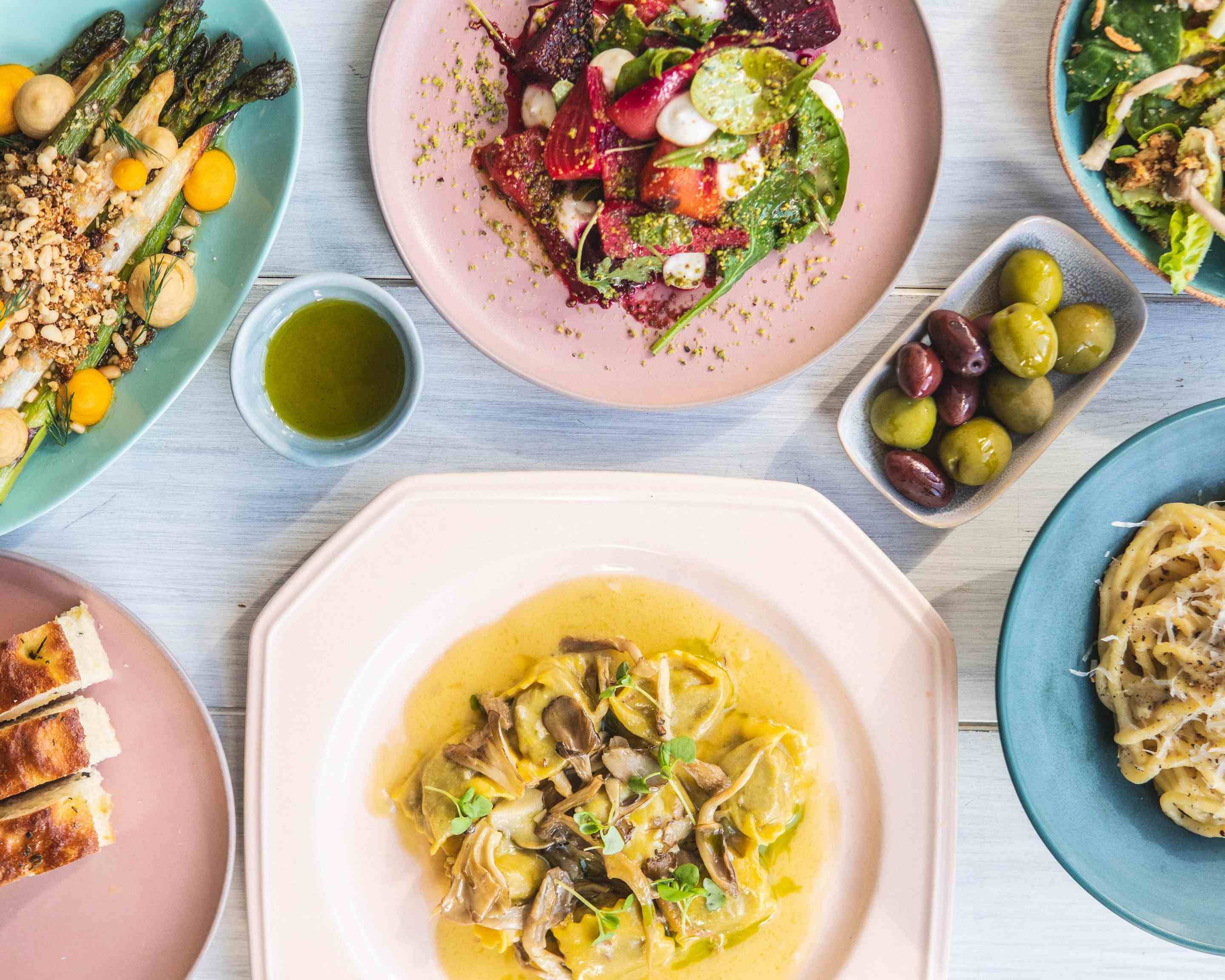 Order Gia Restaurant Menu Delivery Online | Toronto | Menu & Prices ...