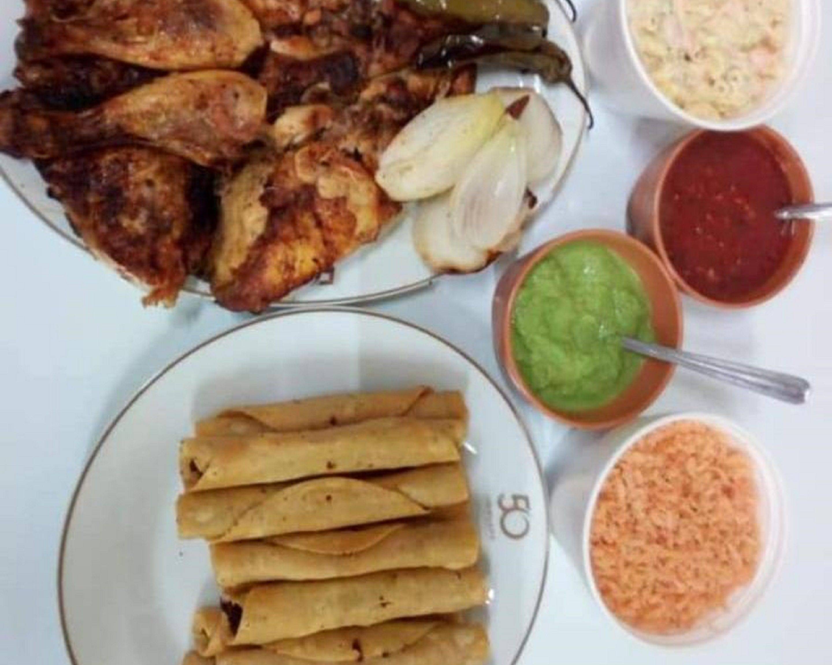 Pollos Asados Los Tres Gallos Menú y Precios - Pide a Domicilio en ...
