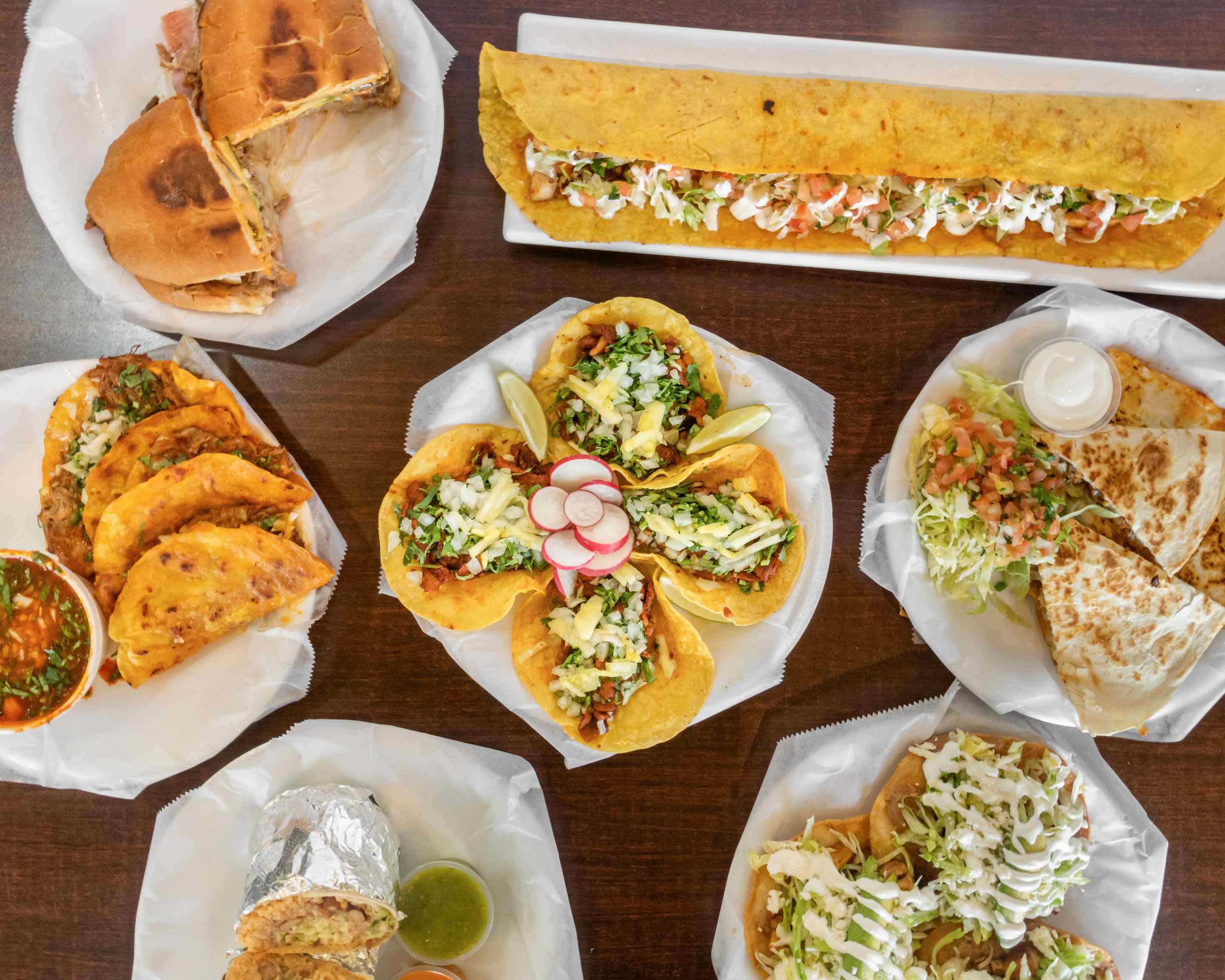 El super taco menu store