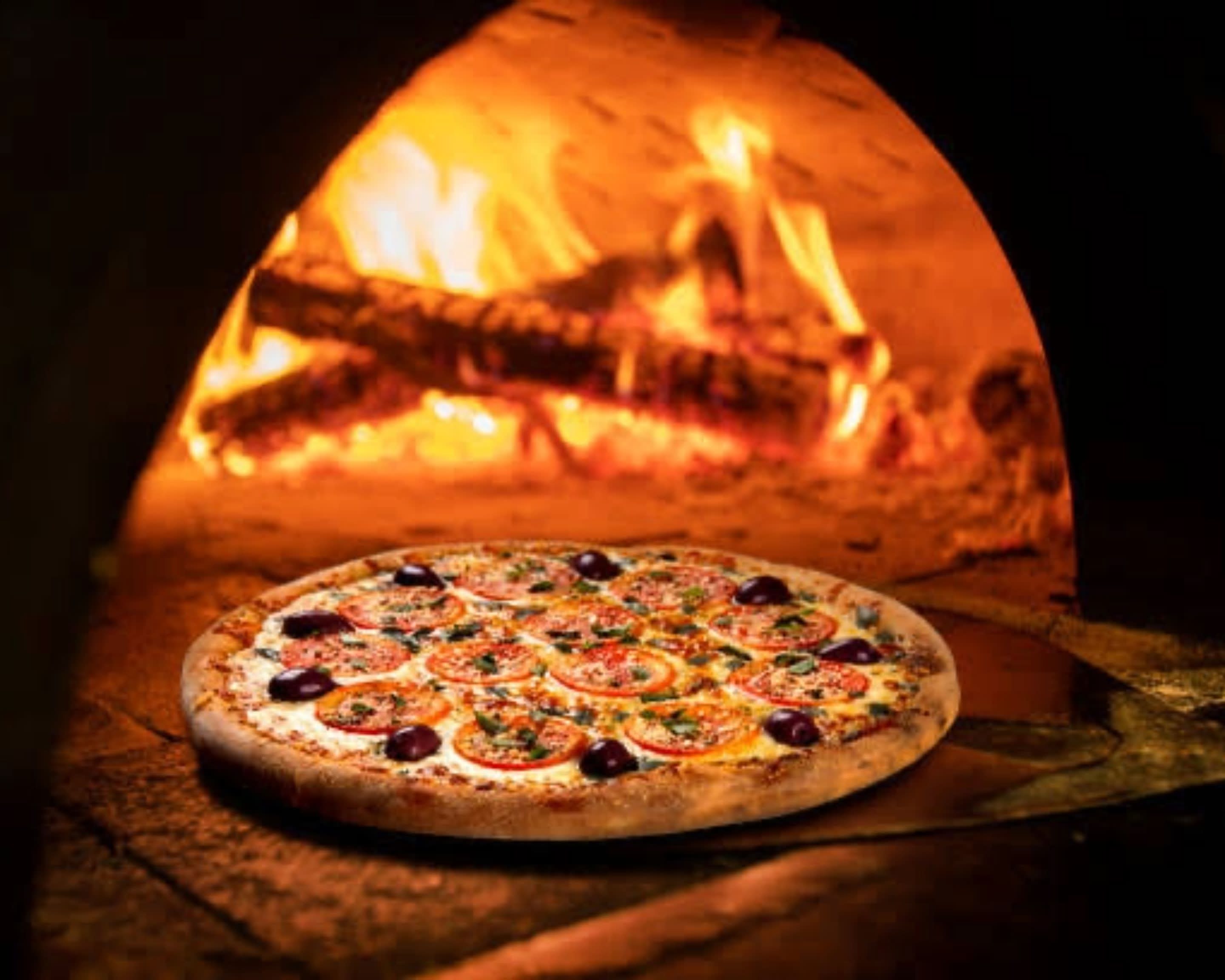 Lieferungen von Amorino Pizzeria Pizza aus dem Holz Steinofen ...