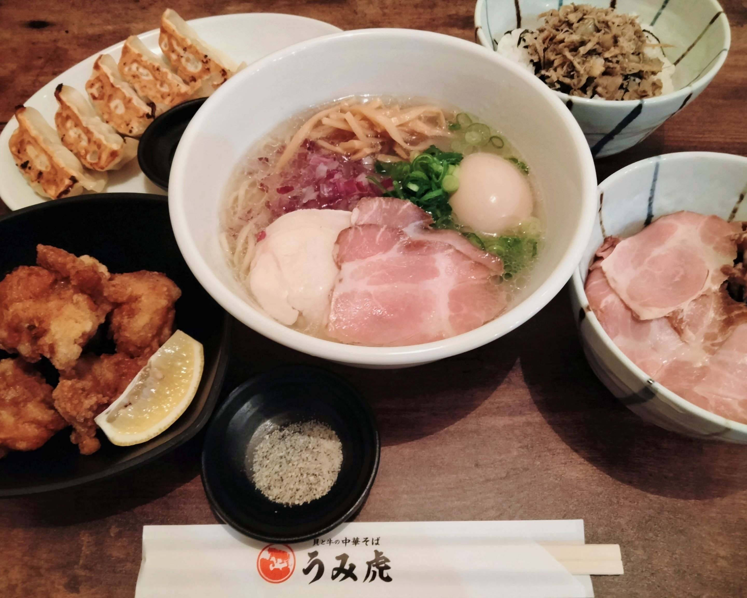 貝と牛の中華そば うみ虎緑井店 Umitora midoriiの出前・宅配・テイクアウトメニュー | ウーバーイーツ