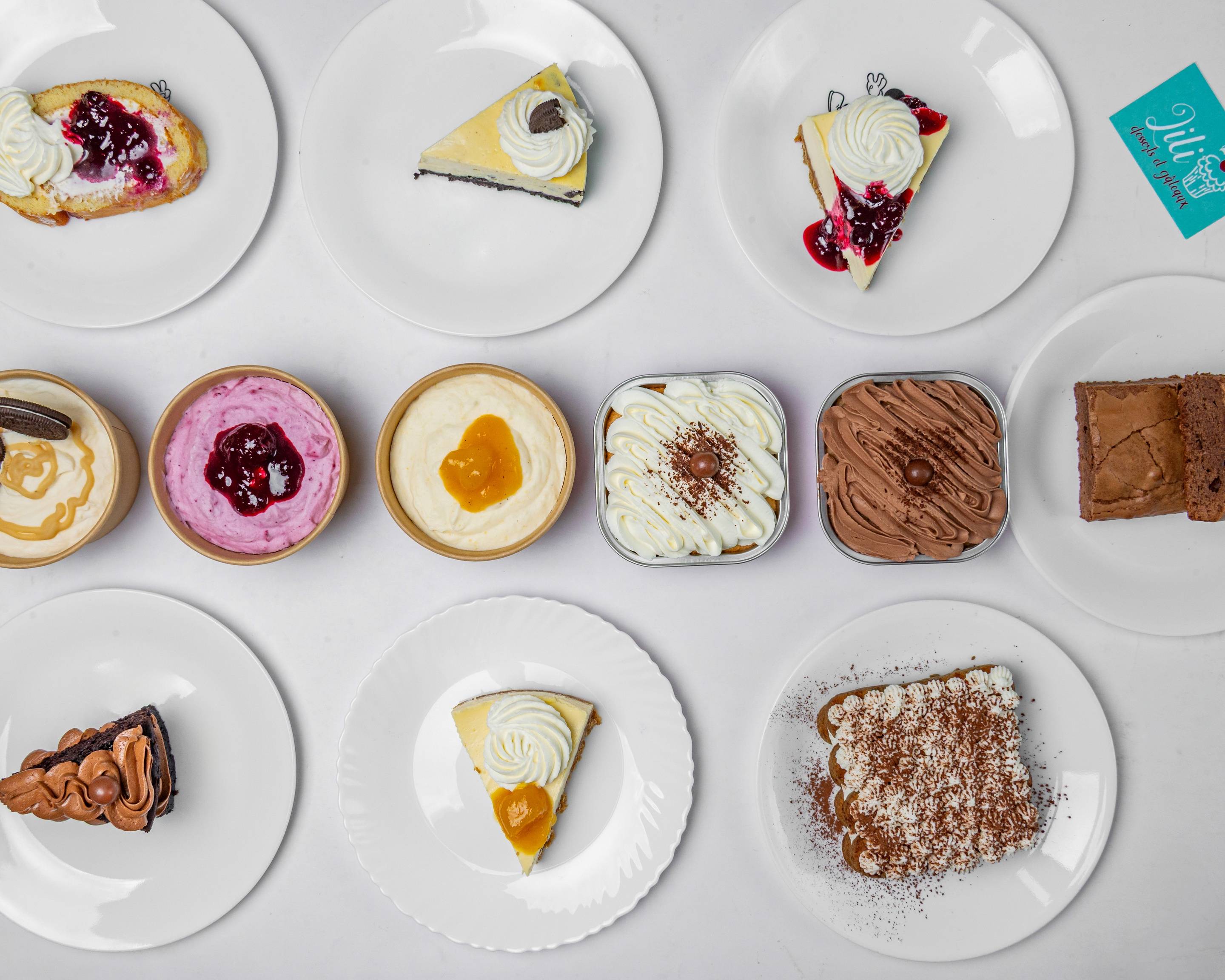 Order Lili Desserts Et Gâteaux Delivery【Menu & Prices】| Sherbrooke ...
