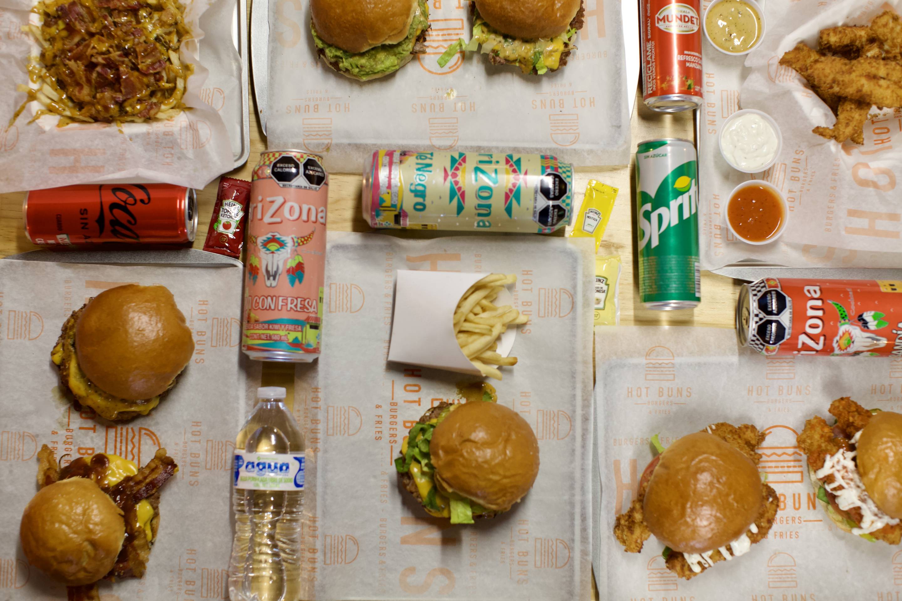 Hot Buns Burgers And Fries a Domicilio en Querétaro | Menú & Precios ...