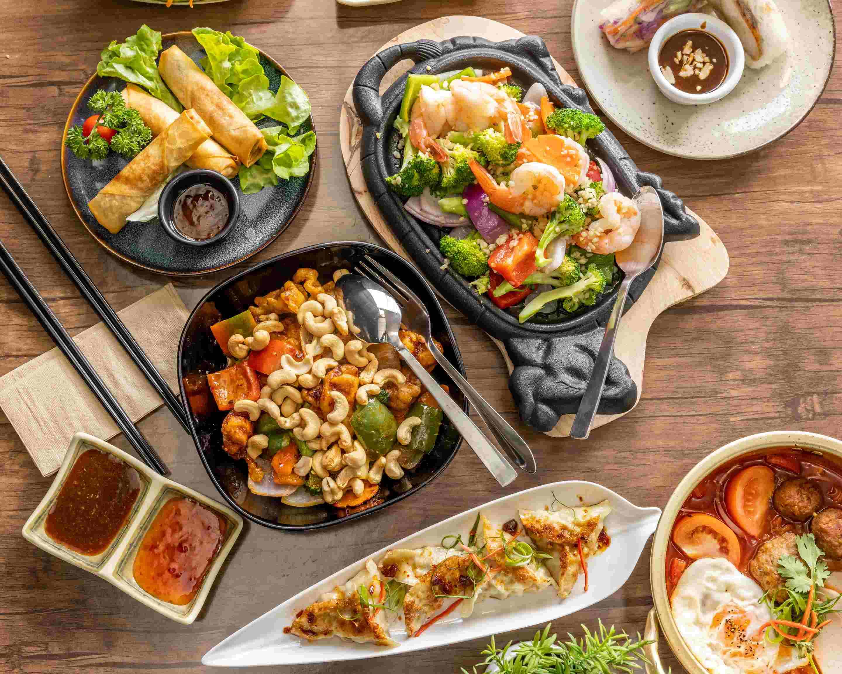 Order Hong Kitchen & Bar - Menu Deals & Prices - Brisbane Delivery ...