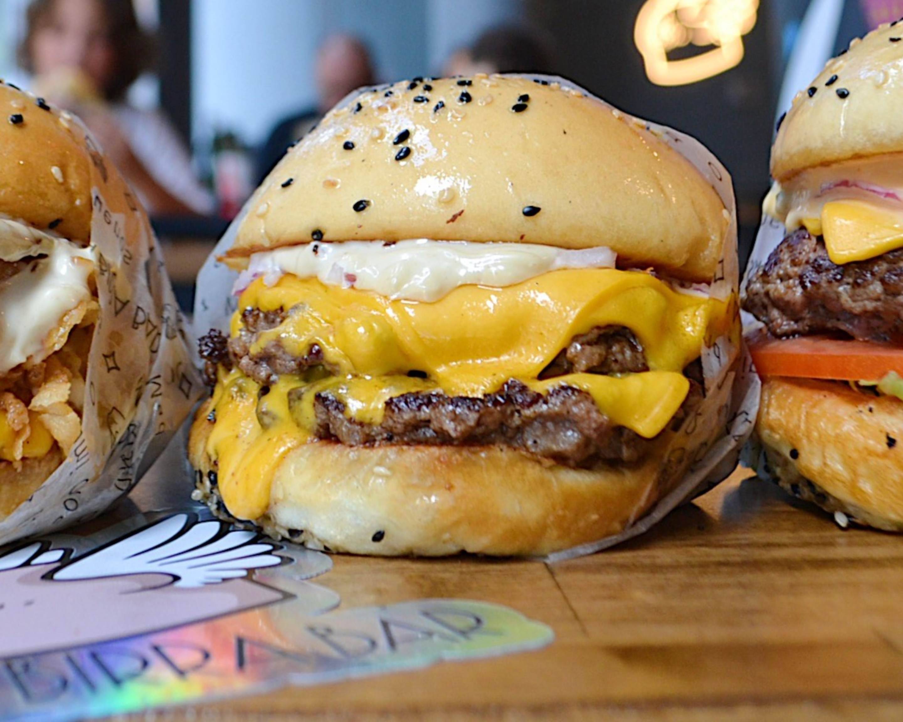 Order LA BIRRA BAR (BURGERS) Wynwood Menu Delivery【Menu & Prices ...