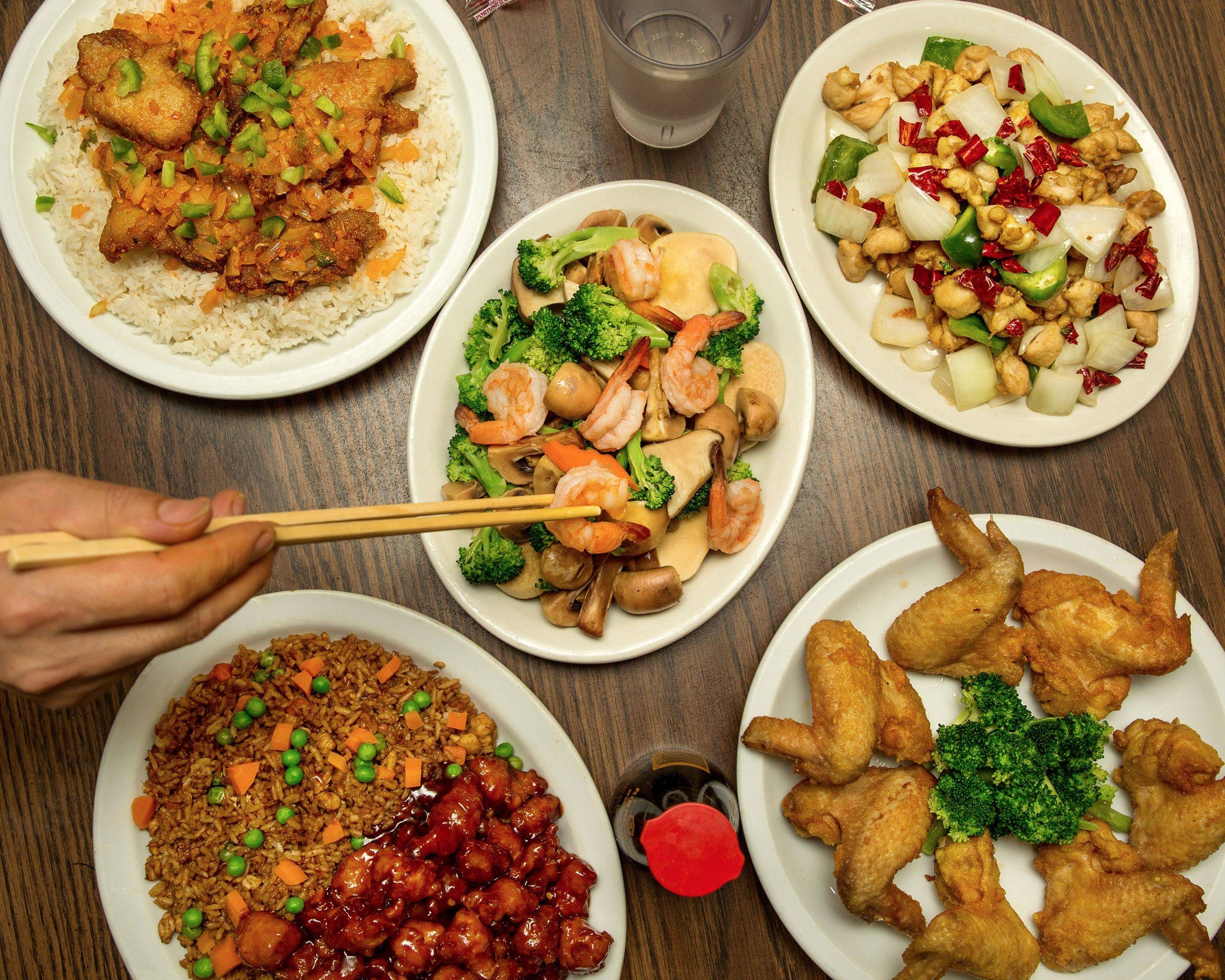 Order Maison Shing Do 成都美食阁 - Menu & Prices - Montreal Delivery | Uber Eats