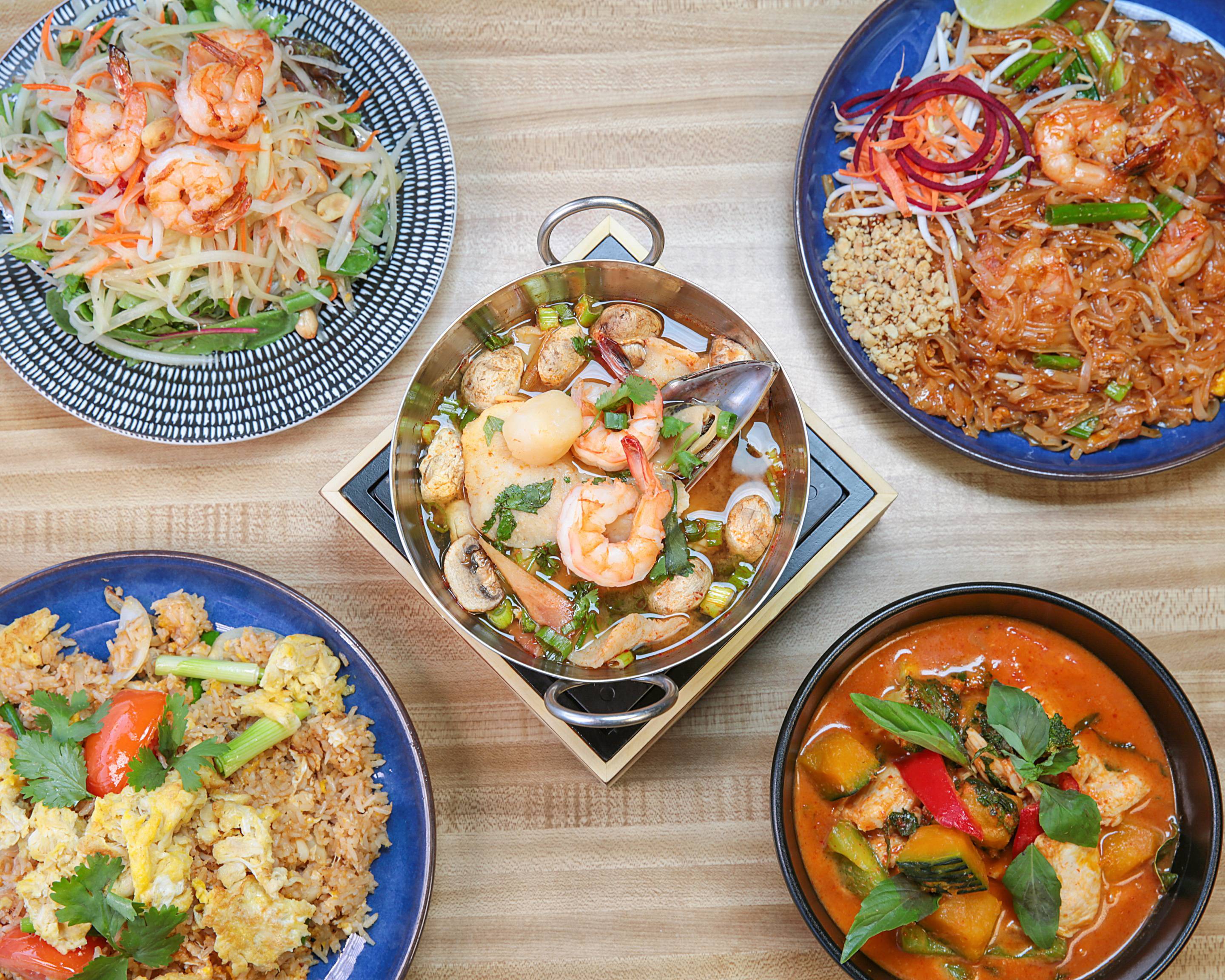 Order Soo Raa Thai Delivery in Los Angeles | Menu & Prices | Uber Eats