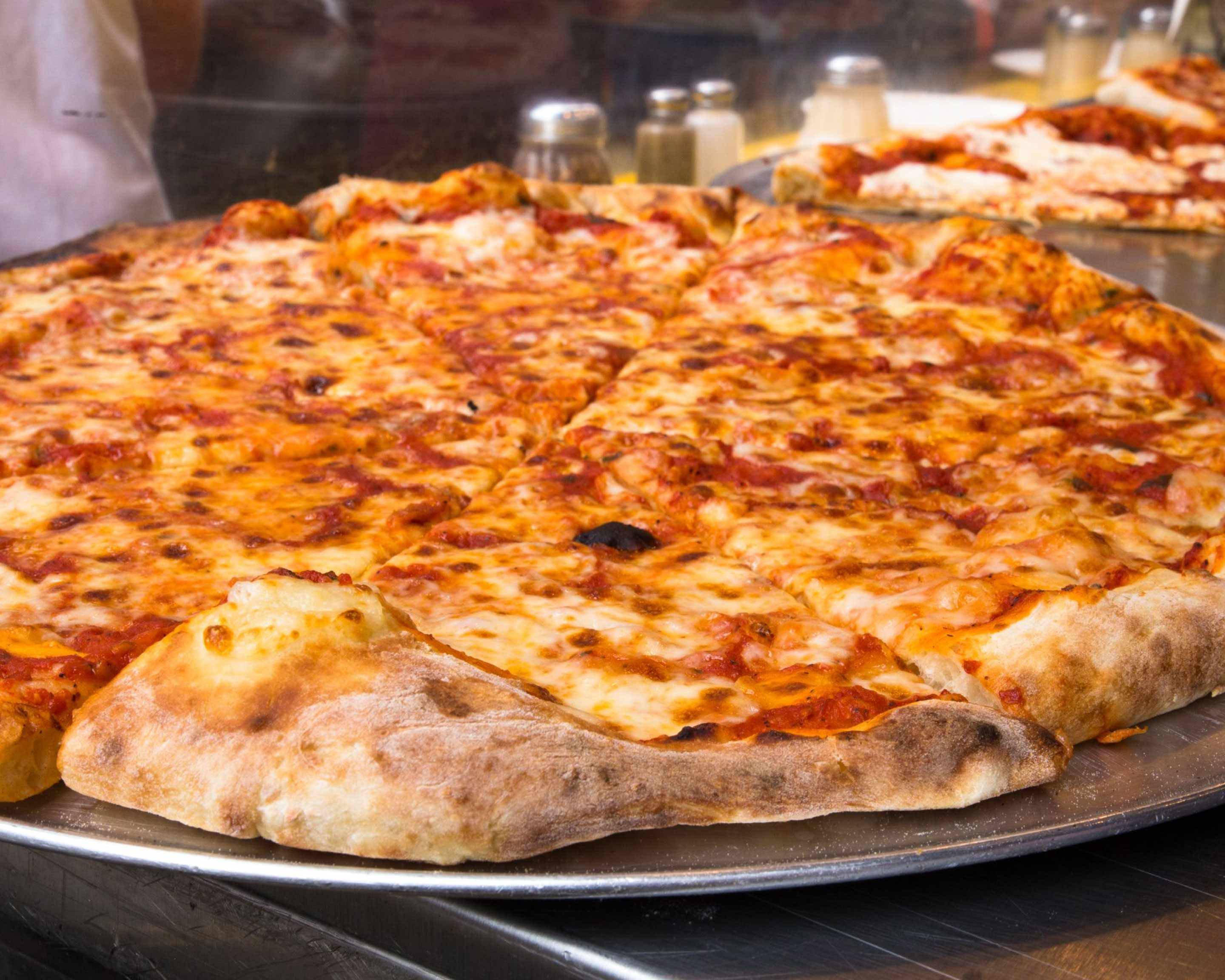 Order Fat Tomato Pizza Co. Delivery in Ithaca | Menu & Prices | Uber Eats