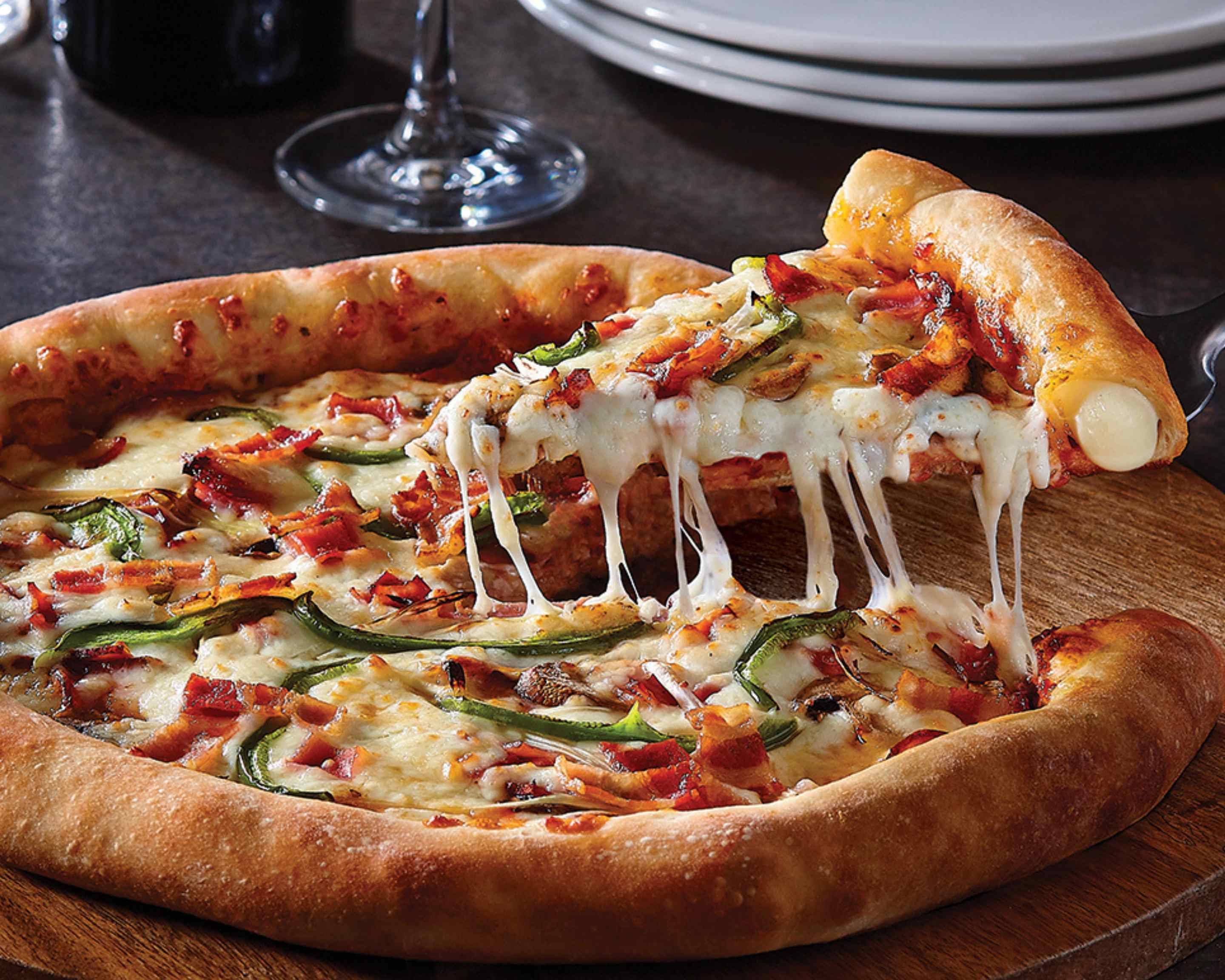 Commander d'un Toujours Mikes (3395, 1ère avenue)【Menu et prix】| Québec ...