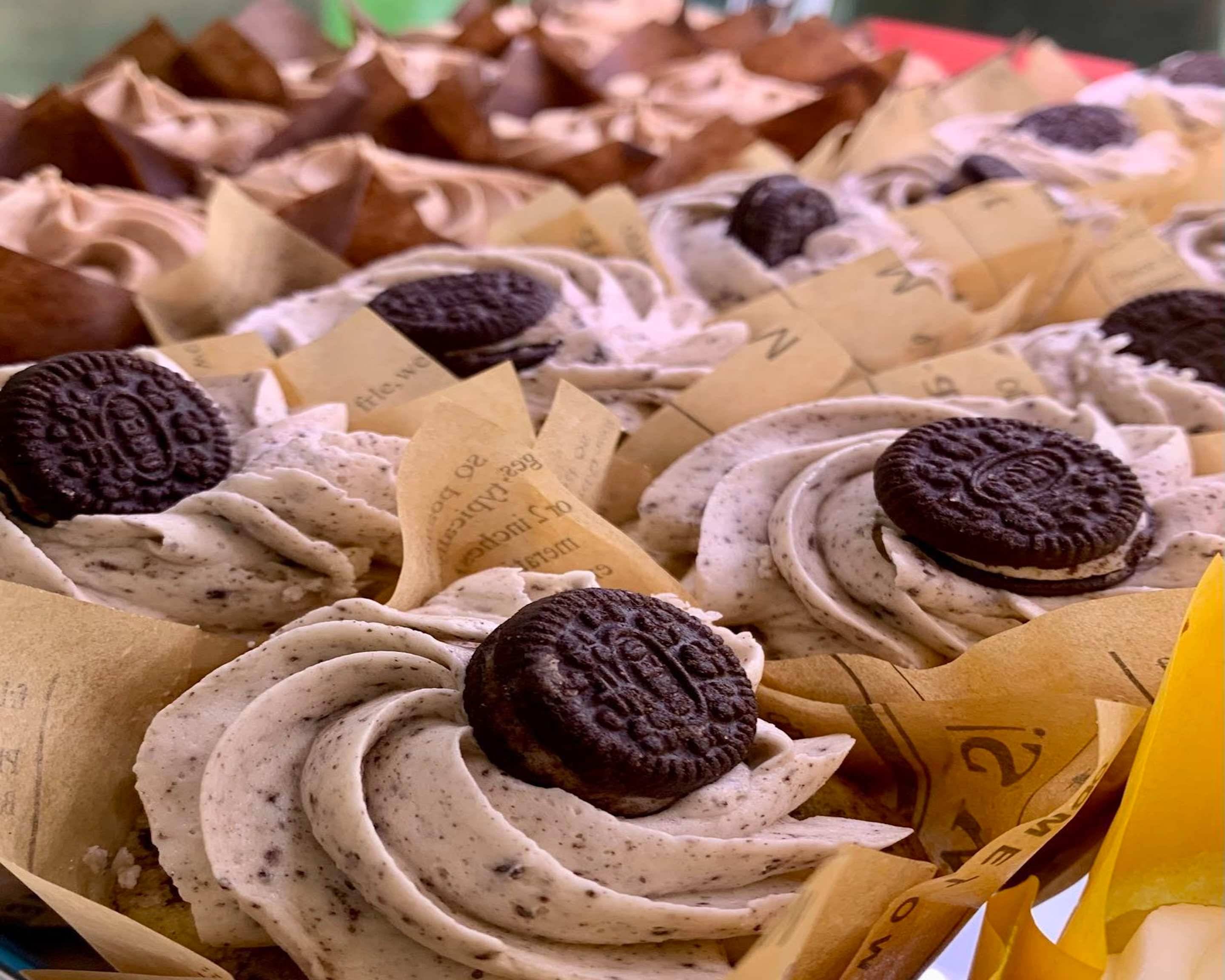 Order Zoe’s Just Dezzerts (807 N Calvert St.) Menu Delivery【Menu ...