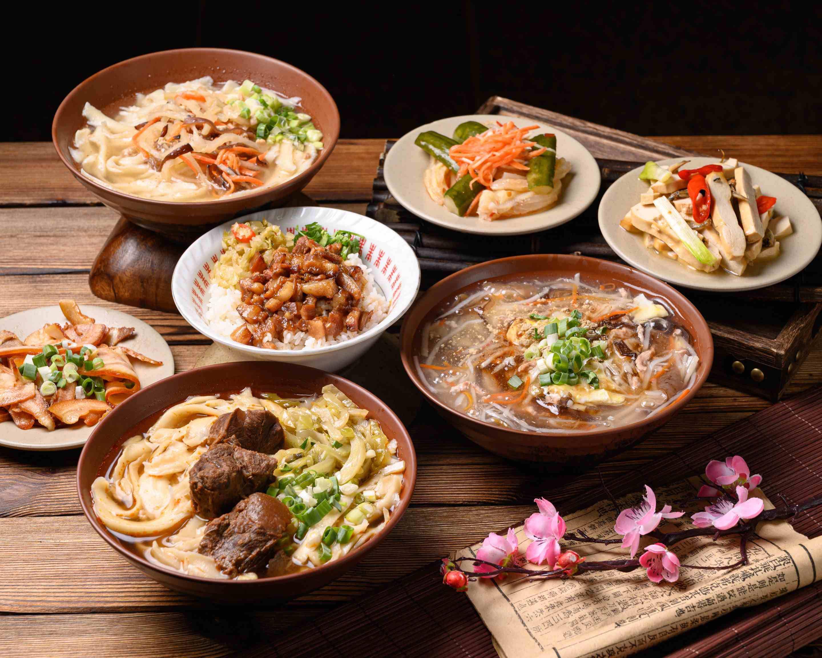 鼎客刀削麵菜單與外送 | 高雄 | 菜單與價格 | Uber Eats