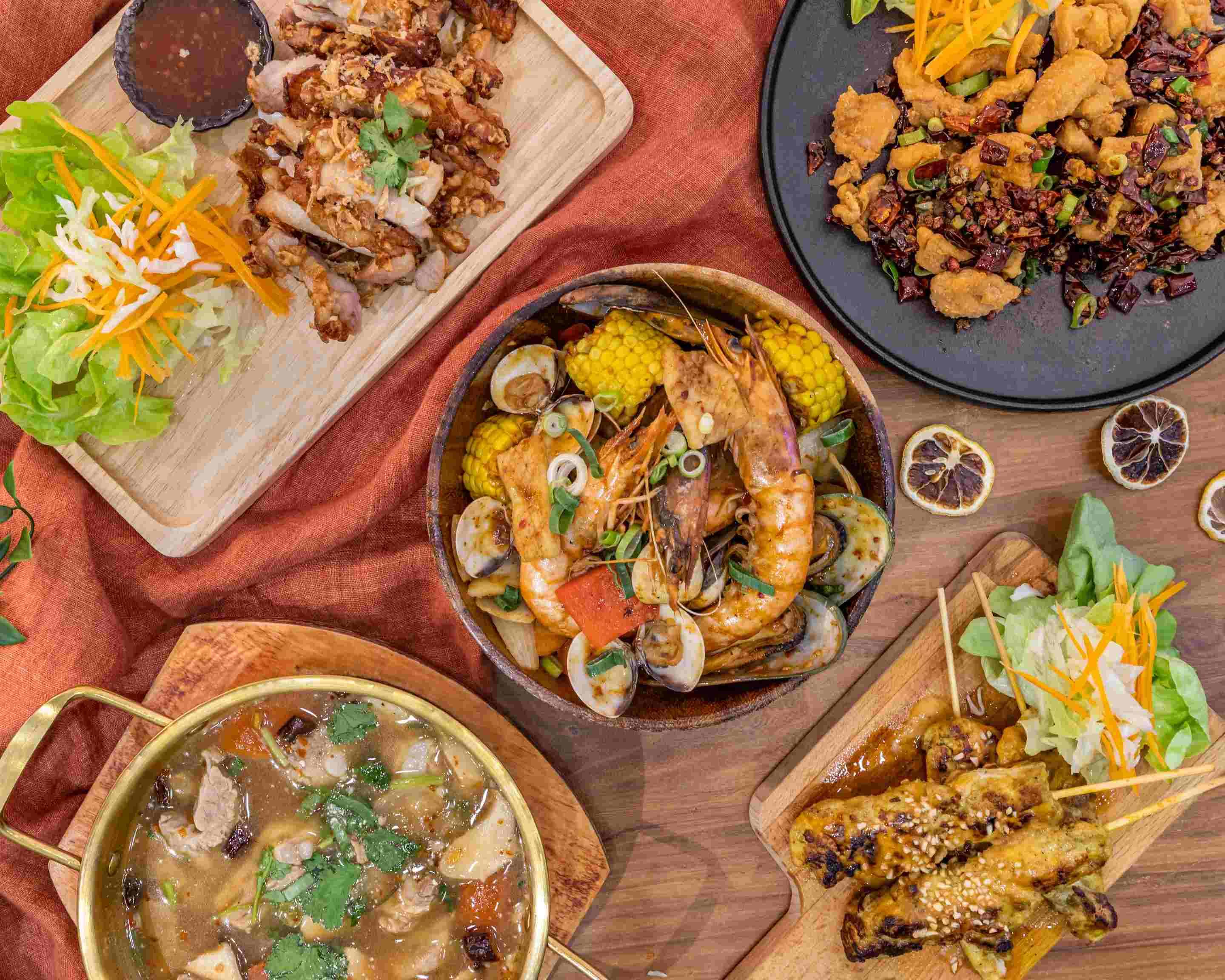 Order La Moon Cafe X Bistro | Menu & Prices | Gold Coast Delivery ...