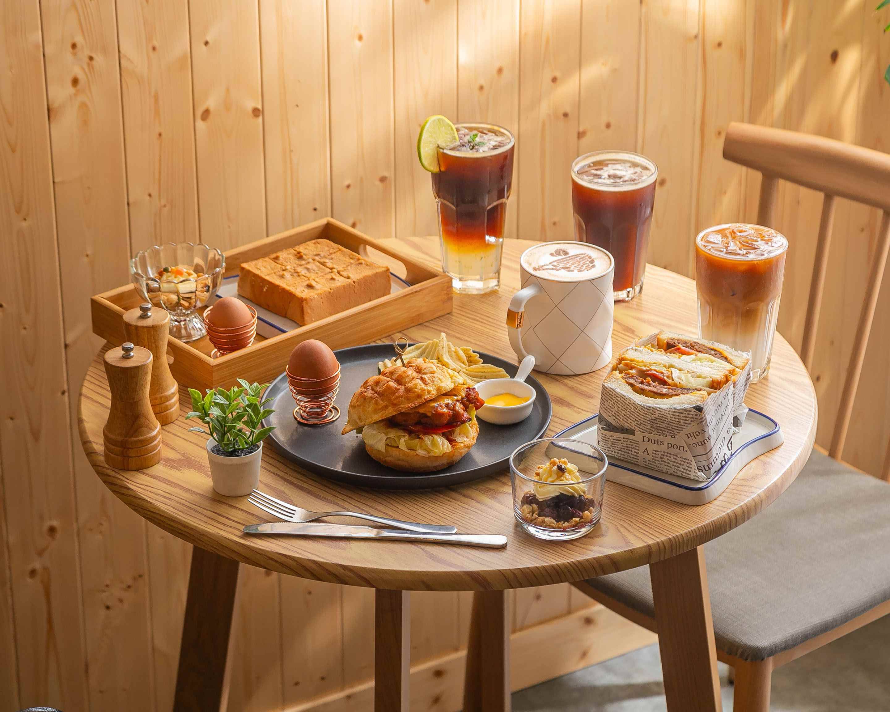 桃園7Bricks Café 柒磚珈琲的餐點外送 | 價目表和價格 | Uber Eats