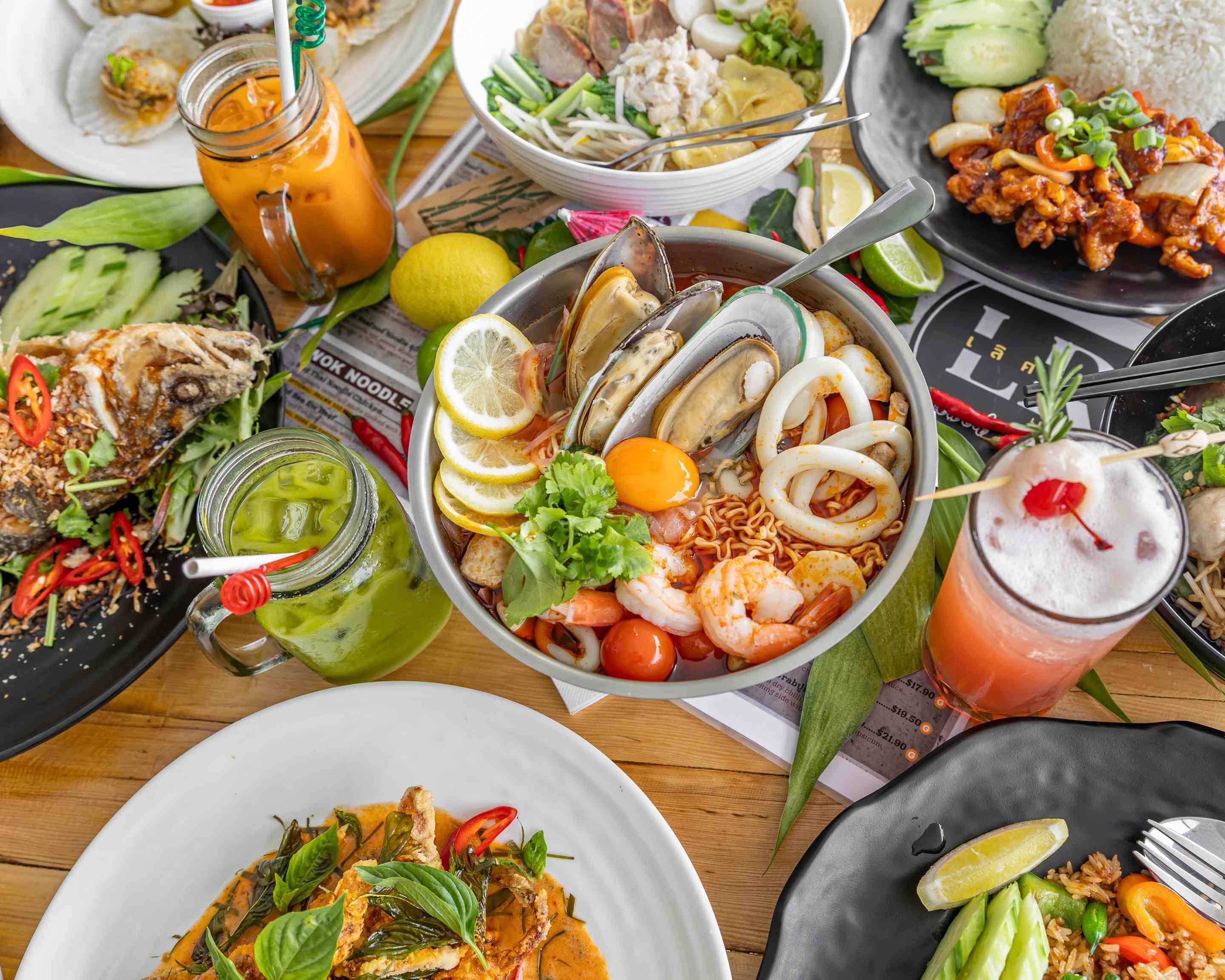 Order Lert Rod Thai Restaurant and Bar | Menu & Prices | Brisbane ...