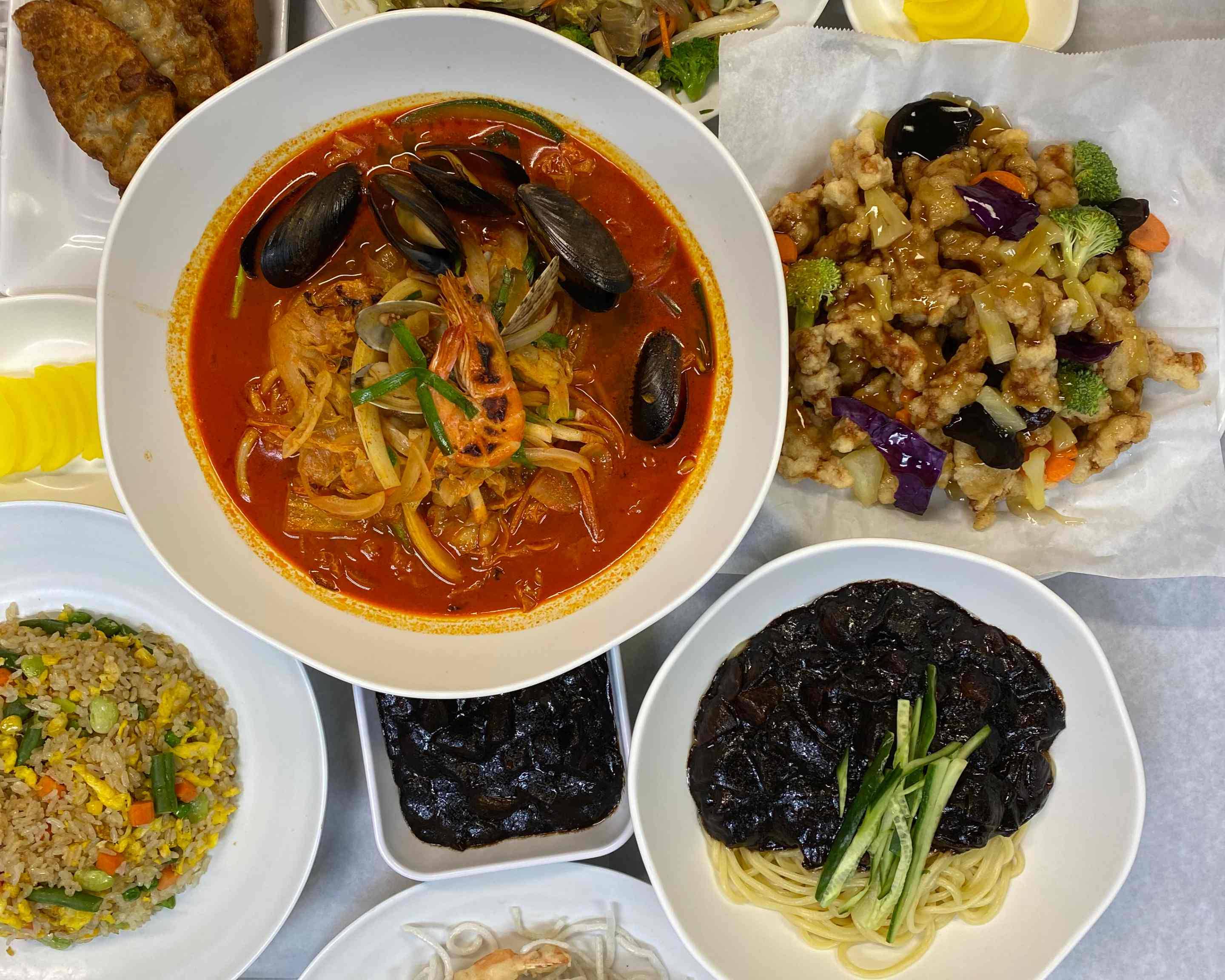 Order Kyodong Jjamppong GG Lee Mangu - Menu & Prices - Garden Grove ...