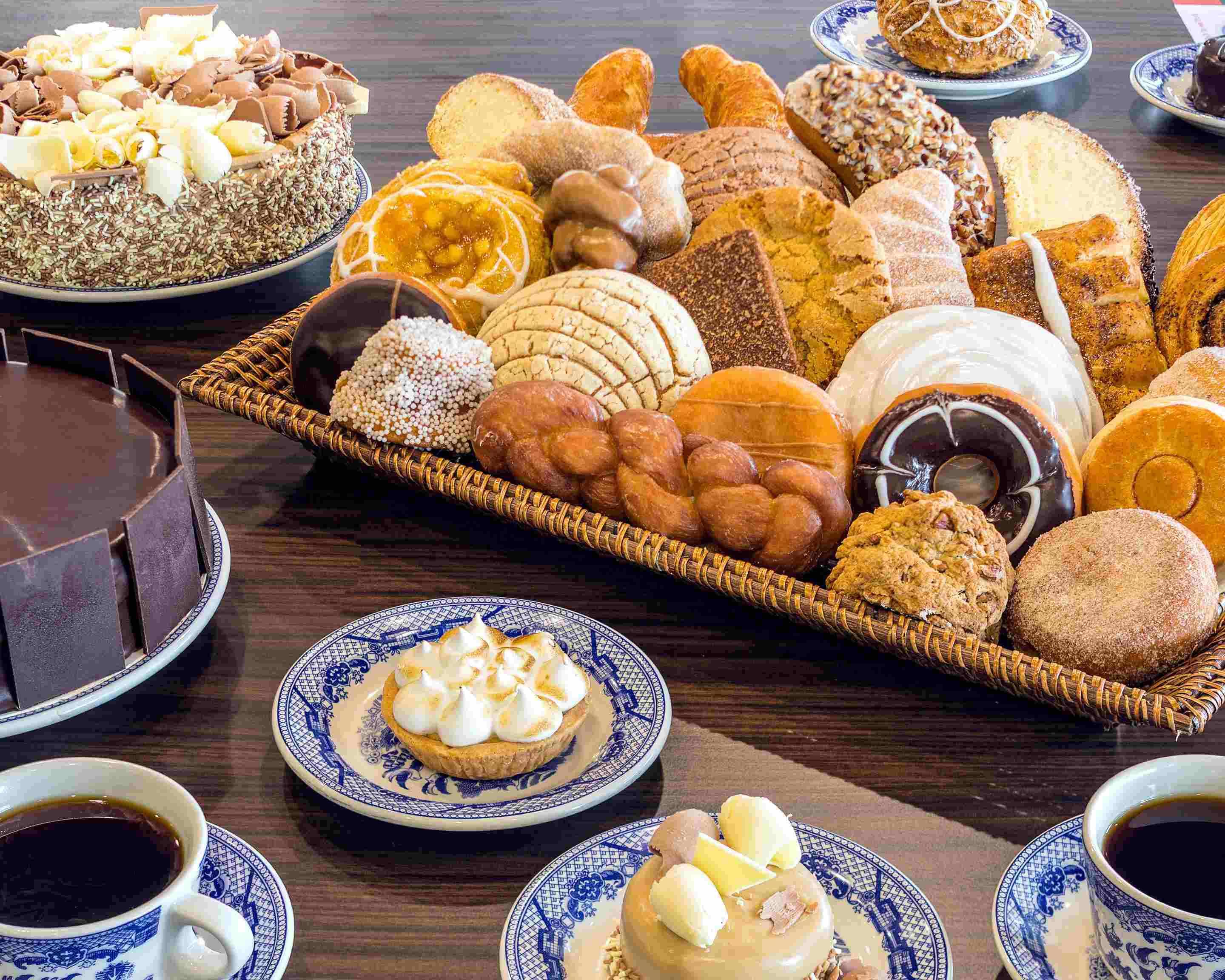 Sanborns Pastelería (Paradero Cd. Azteca) Menú a Domicilio【Menú y ...