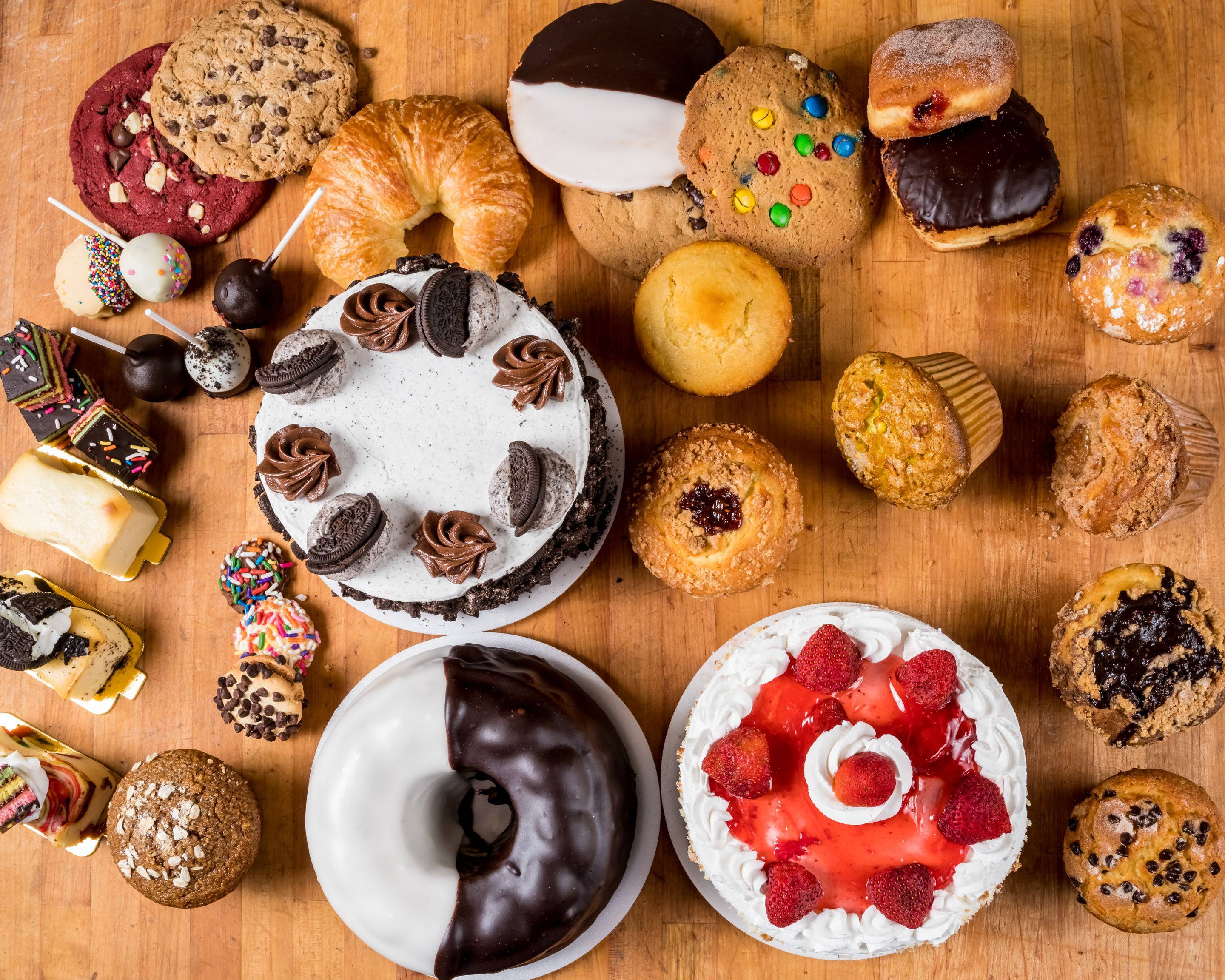 Order Sweet Surrender Bake House (Wantagh Avenue) Menu Delivery in ...