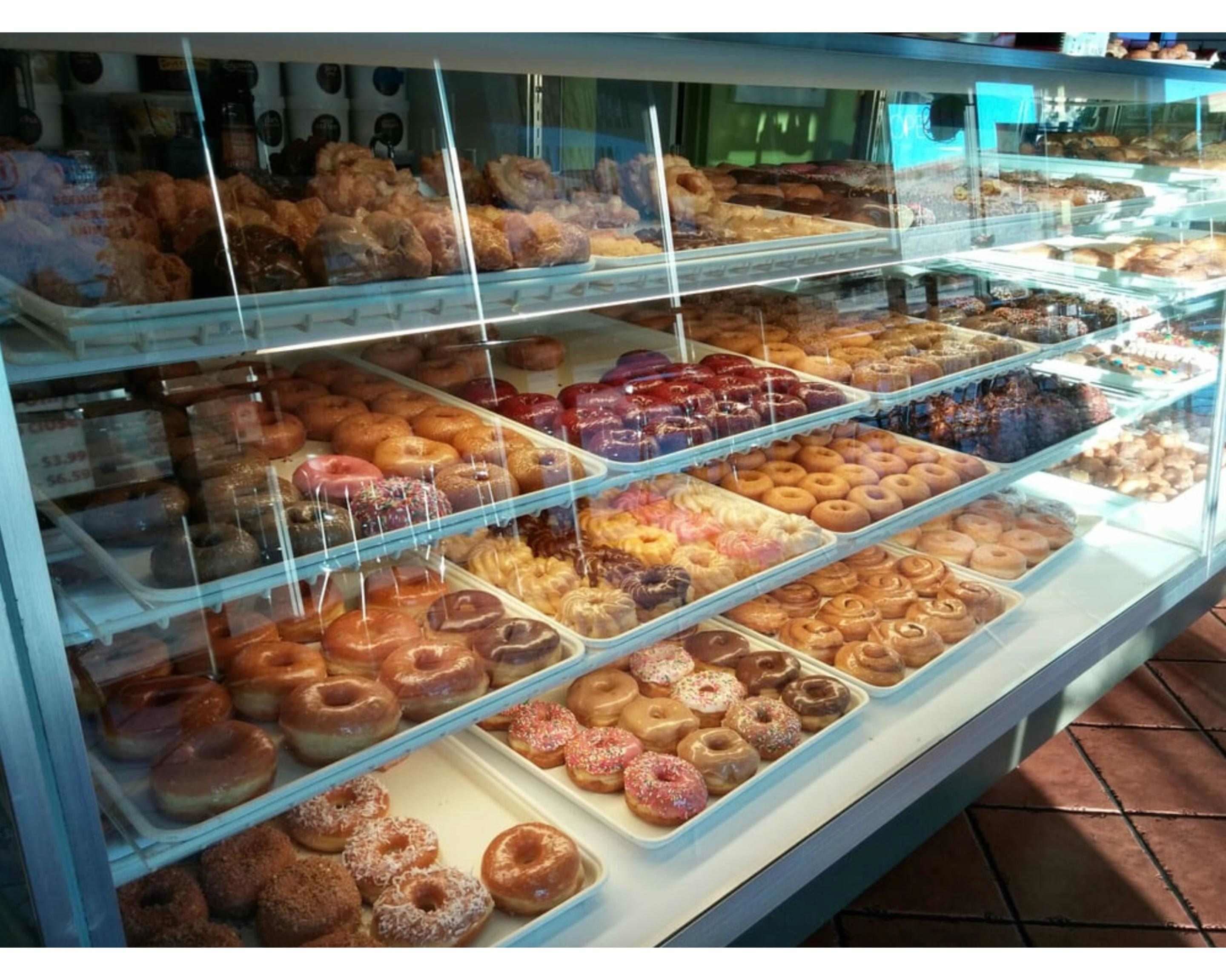 Rainbow Donuts Cafe and Deli ( E Thunderbird Rd.) Menu Phoenix • Order ...