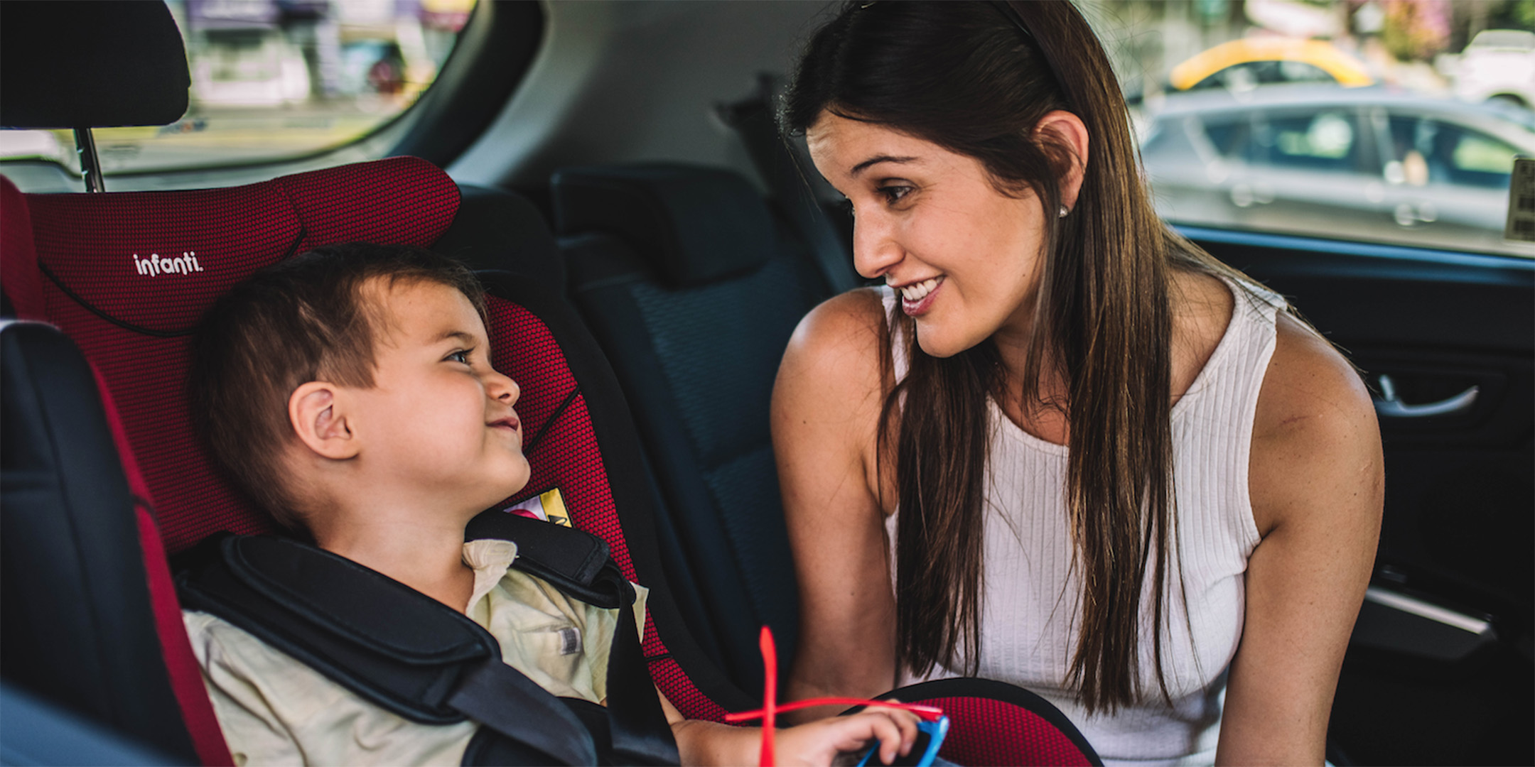 Toma viajes de UberKids: Conoce cómo adquirir tu silla de retención ...
