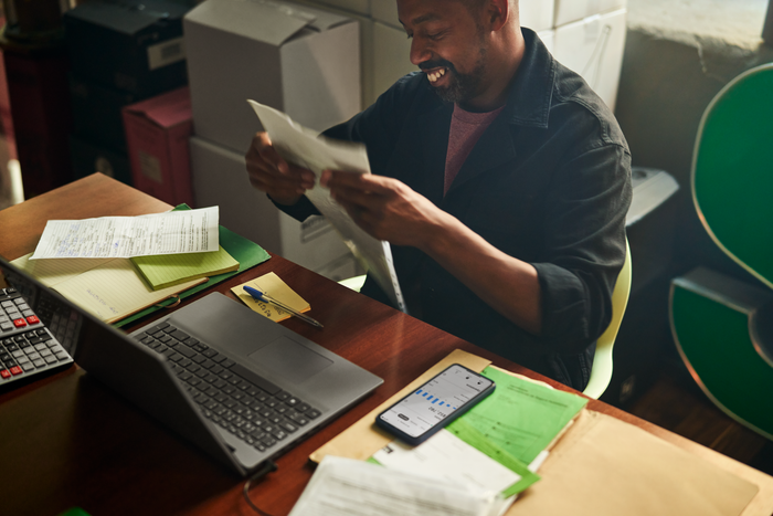 Your guide to update your tax profile and download invoices